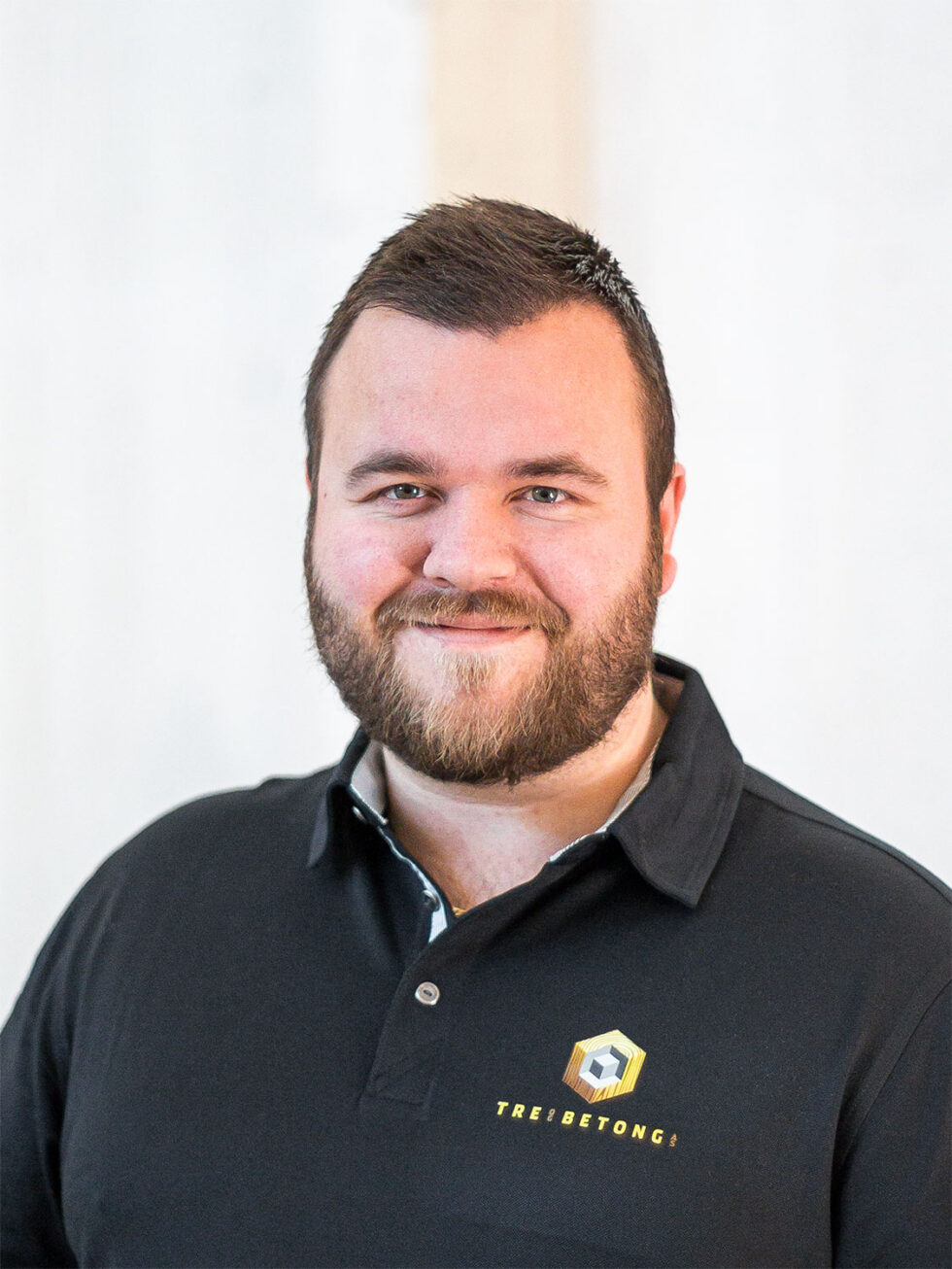 Kontakt oss | Tre og Betong AS